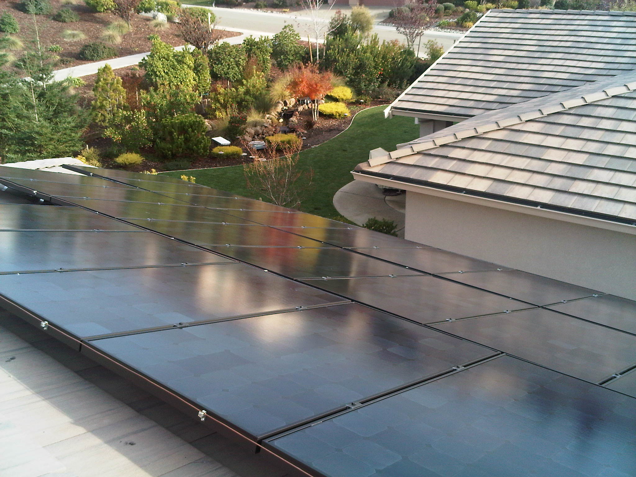 Compelling Reasons to Install Solar | Sacramento's Solaron | Solaron